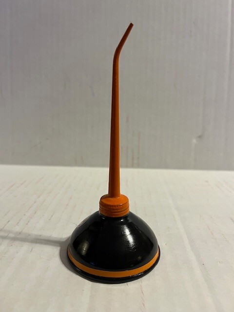 OILZUM Vintage Thumb Pump OIL CAN Gasoline Station Gas Motor Car Garage ...