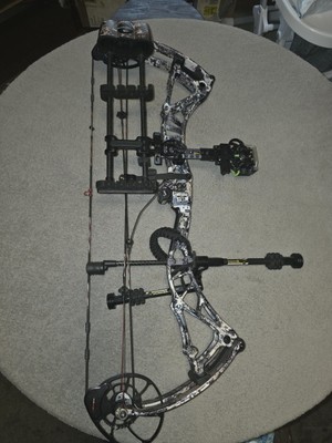 Bowtech Realm Compound Bow RH 29in Draw 70lb | eBay