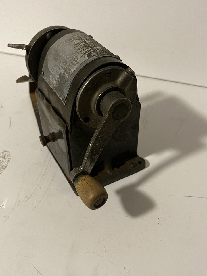 Vintage Dandy Automatic Feed Pencil Sharpener w/Drawer – 1919 Last ...