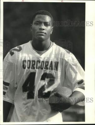 1987 Press Photo Corcoran HS football running back Robert Rawls poses ...