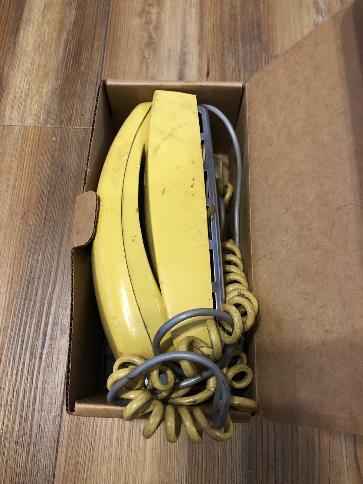 VTG 1970 Yellow Rotary Phone Trimline Bell System Made by Western ...