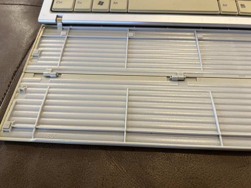 SONY VAIO VGP-WKB5US Series Wireless Keyboard, Silver, For Vintage Vaio ...