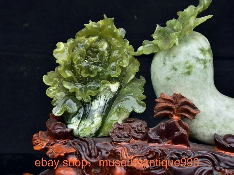 Vegetable Carving With Cabbage