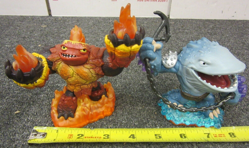 Lot of 2 Nintendo Wii Skylanders Video Game Giants Figures Thumpback ...
