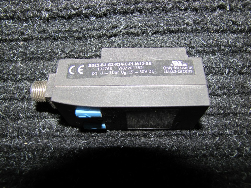 Festo 192766 pressure sensor, SDE1-B2-G2-R14-C-PI-M12-G5, with display ...