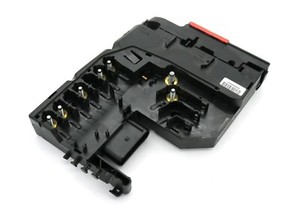 Mercedes-Benz C-Class W204 Fuse Box A2075400150 | eBay