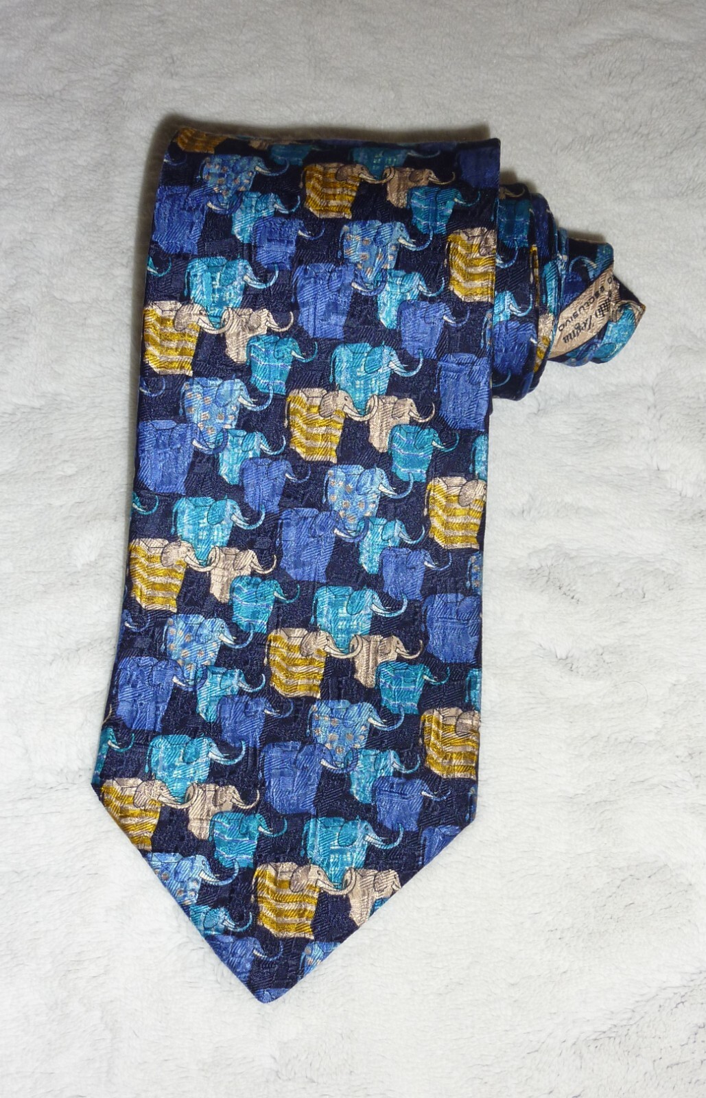 VINTAGE ERMENEGILDO ZEGNA SILK ELEPHANT NECKTIE TIE M… - Gem
