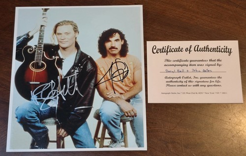 Auto Musicians Daryl Hall John Oates Signature Duo Autograph 8X10 Photo ...