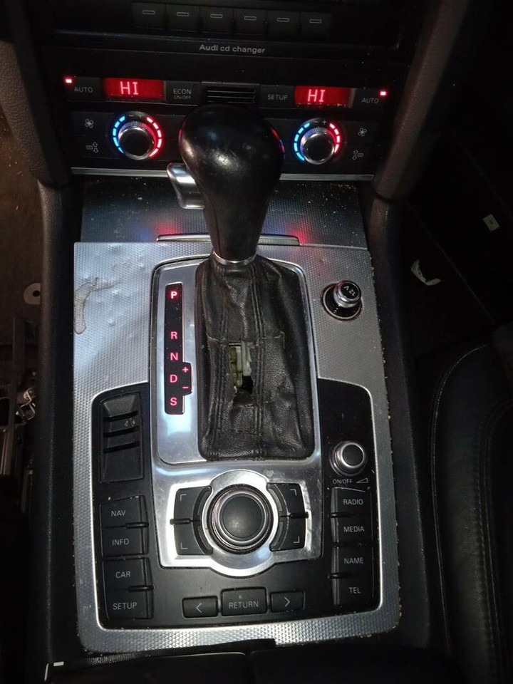 7L0505311B braccio sospensione inferiore posteriore sinistro per AUDI ...