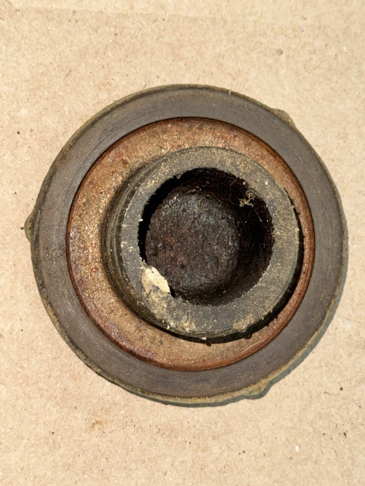 JOHN DEERE H GOVERNOR OIL FILL CAST CAP HWH HNH HN H H415R | eBay