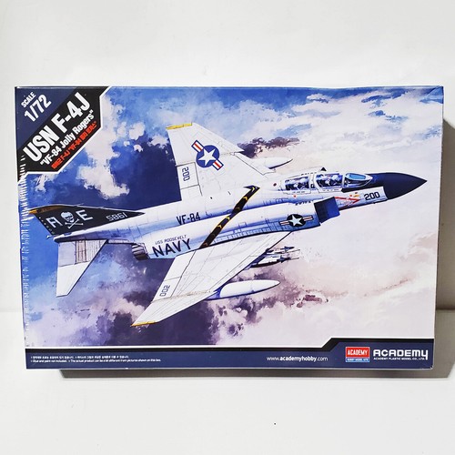 Academy Models F-4J Phantom II US Navy VF-84 Jolly Rogers 1/72 Model ...