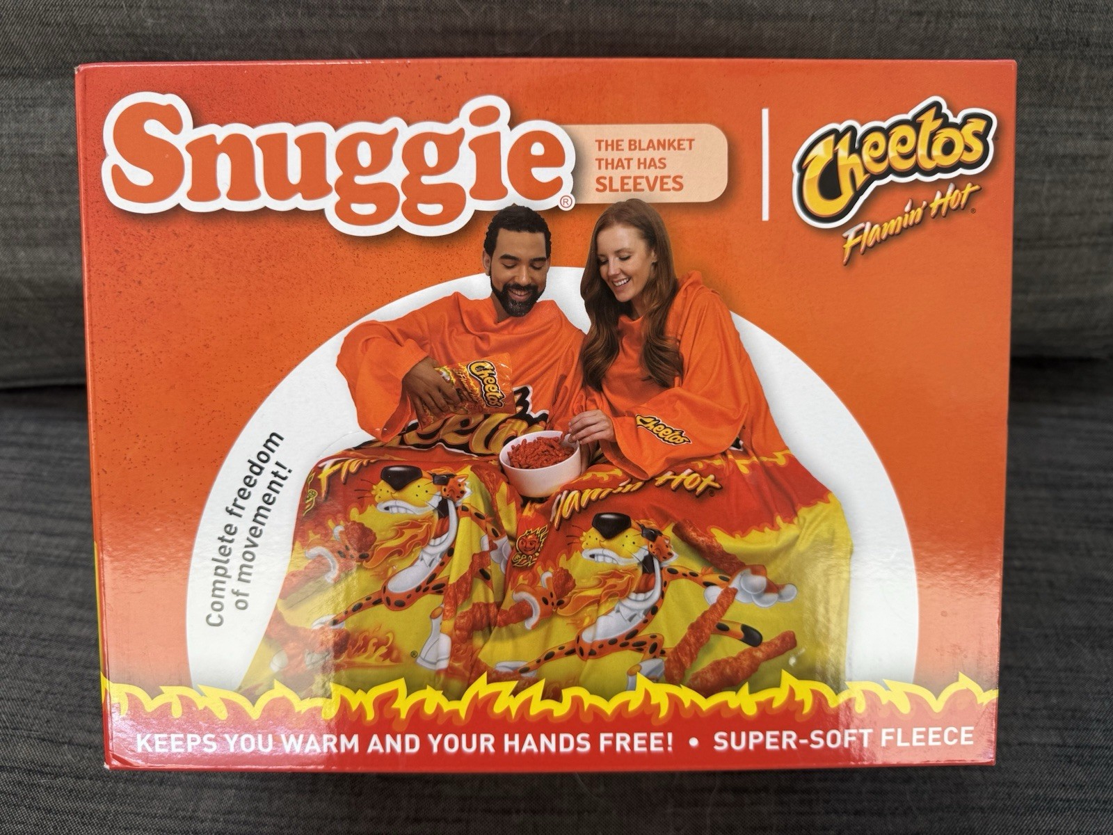 Snuggie Flamin' Hot Cheetos Wearable Super Soft Fleece Blanket w ...