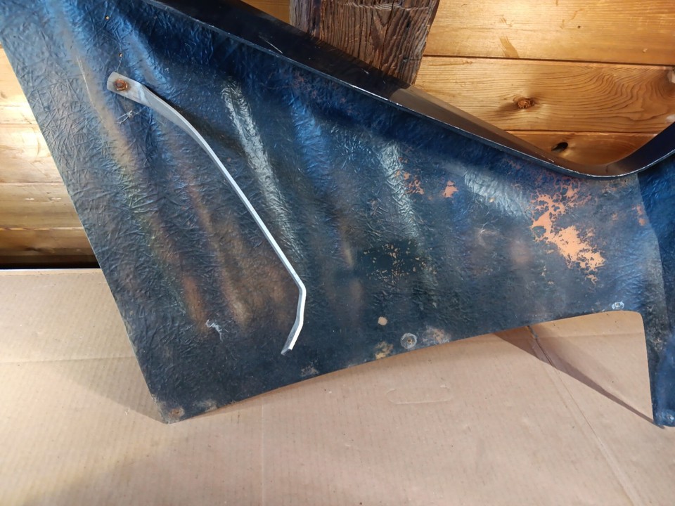 Lund Racer Back Cab Fairing for 88-98 Chevy Fullsize Truck Regular Cab ...