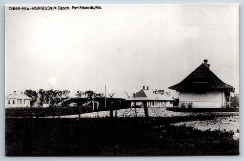 Port Edwards Wisconsin~C&NW-Milwaukee-MStP&SteM Railroad Depot~1950s ...