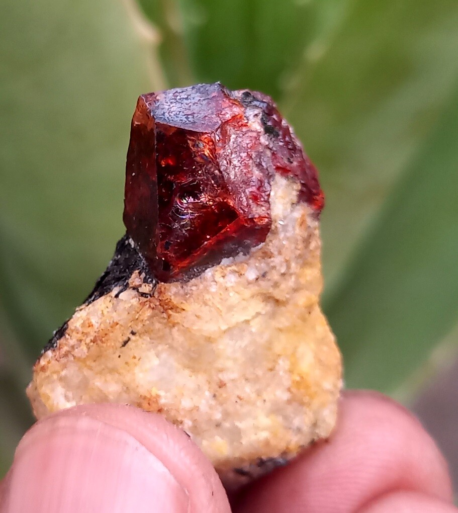 100% natural red ZIRCON crystal in matrix 17g specimen Afghanistan _ 30 ...