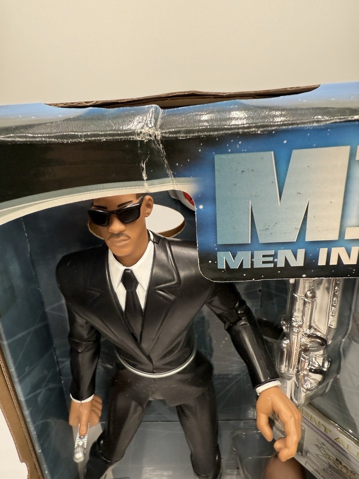 2002 Hasbro Men in Black 2 Will Smith Talking Agent Jay 11" Action ...