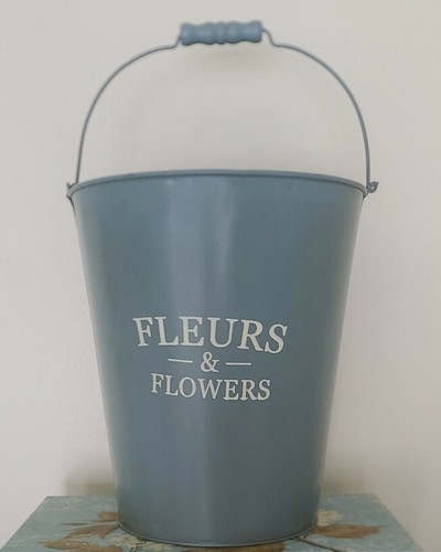 Fleurs & Flowers ~ Decorative ~ Blue Metal Bucket ~ Wooden Handle ~ 9 ...