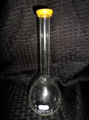 Corning PYREX Glass Class A TC 200mL ± .10mL Volumetric Flask Snap Cap ...