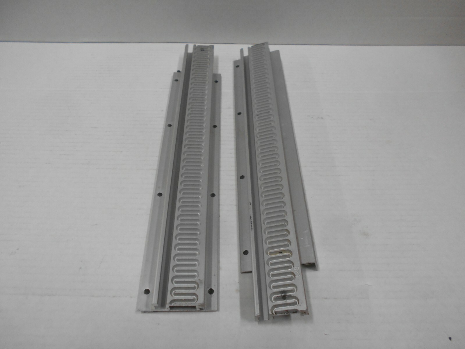 *LIPPERT LCI SCHWINTEK SET OF 2 SLIDE OUT GEAR RACKS 14.75" TOP ...