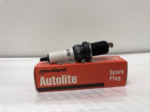 Spark Plug-Copper Resistor AUTOLITE 3923-NEW! | eBay