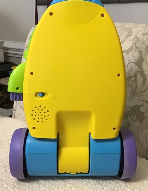 Hasbro Playskool Crew Dusty The Talking Vacuum - Realistic Sounds 6506 ...