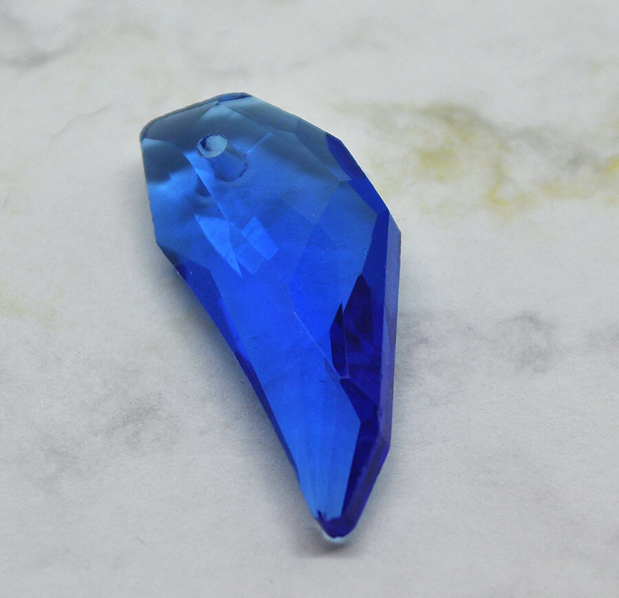 Austrian Crystal Wolf Tooth Pendant Necklace Ladies Men Gift 6 Colour ...