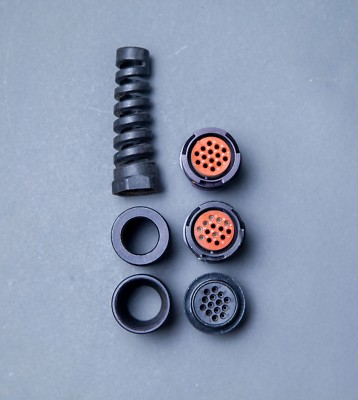 Ten 47 14 pin Female Connectors & J-Tech 14 pin Female Connector Tops ...