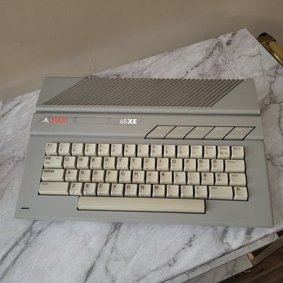 Vintage Atari 65XE 8-Bit Home Computer Grey Rare Clean Condition ...