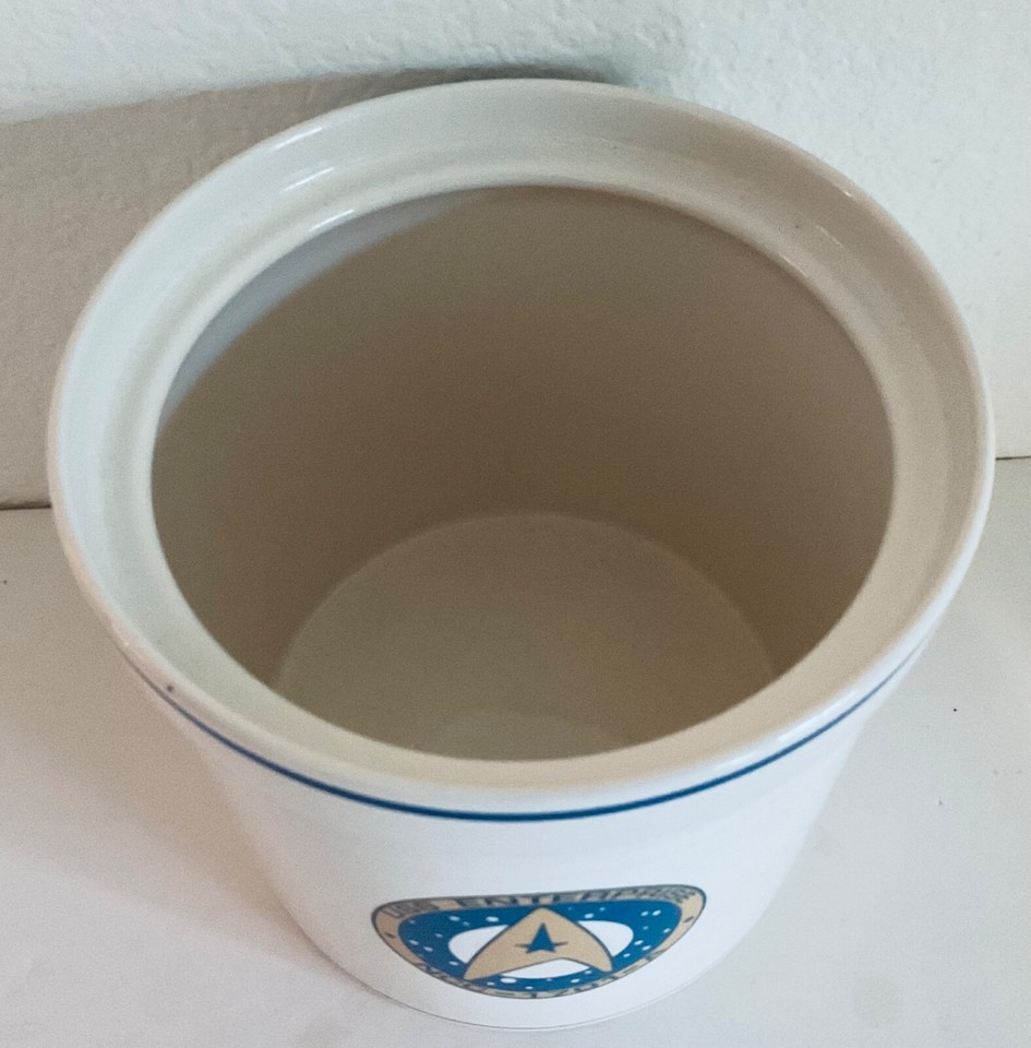 VINTAGE 1993 STAR TREK Pfaltzgraff Stoneware Cookie Jar USS Enterprise ...