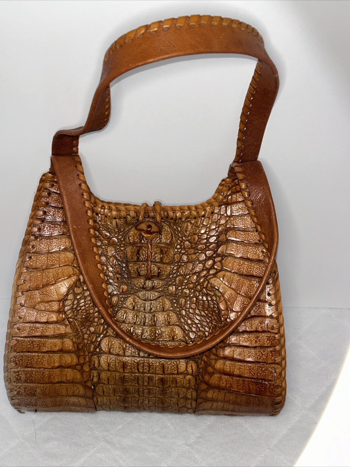 GENUINE VINTAGE ALLIGATOR PURSE Free Shipping - Gem