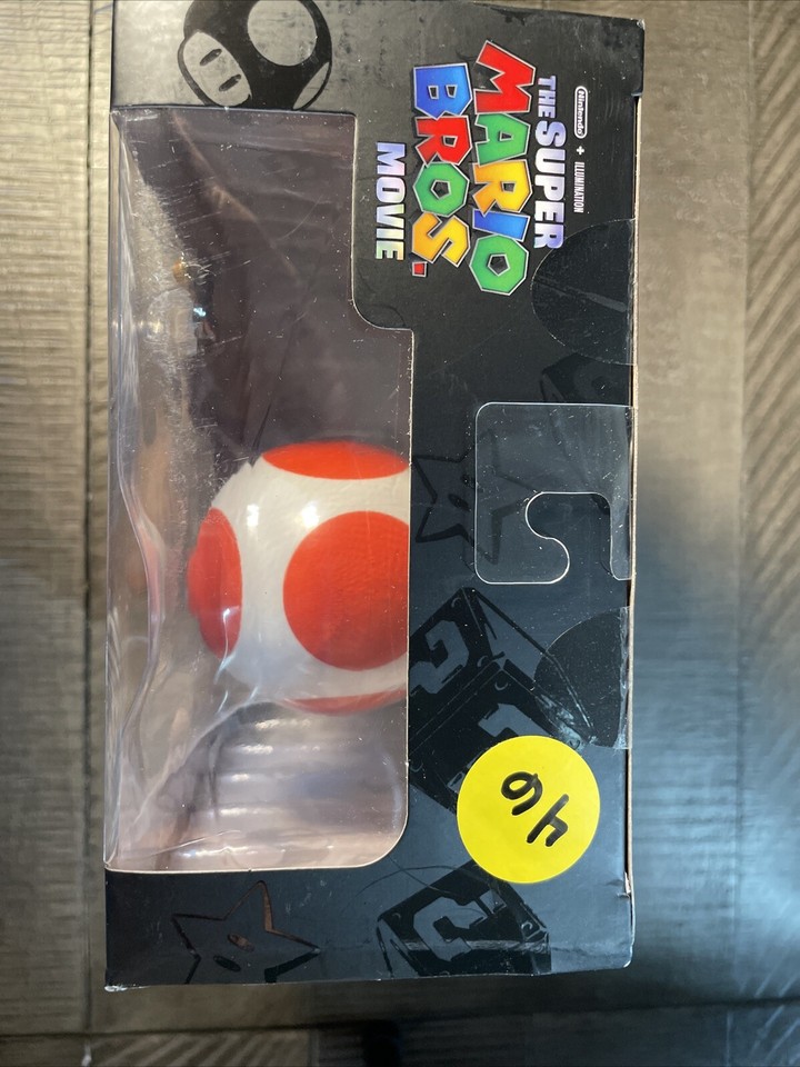 The Super Mario Bros. Movie Toad Figure with Frying Pan Accessory New ...