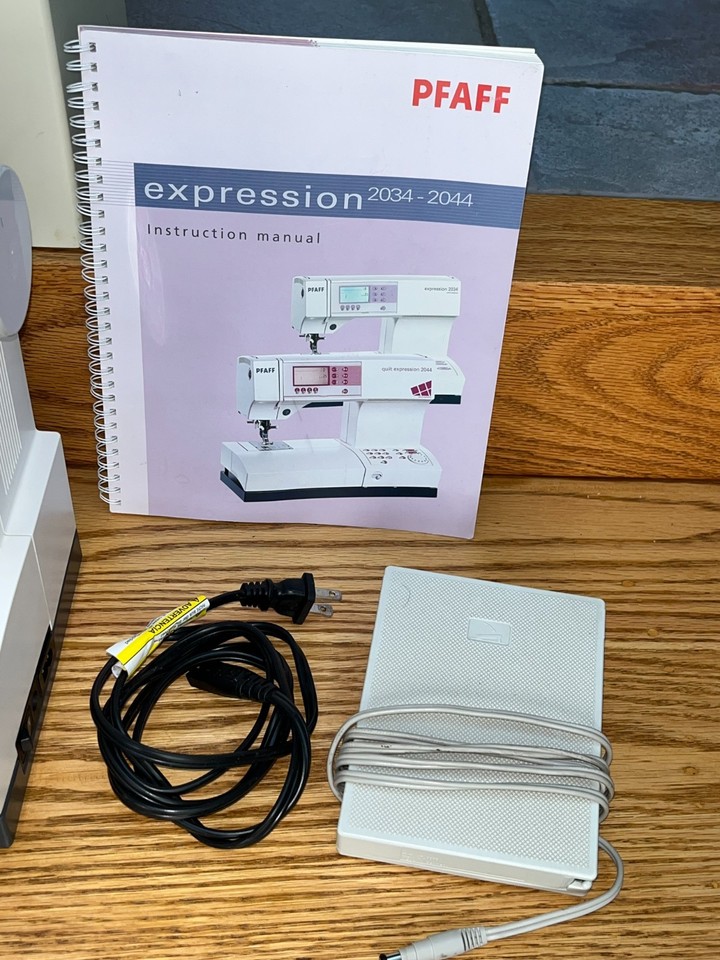 Pfaff Quilt Expression 2044 Sewing Machine with accessories & cover | eBay