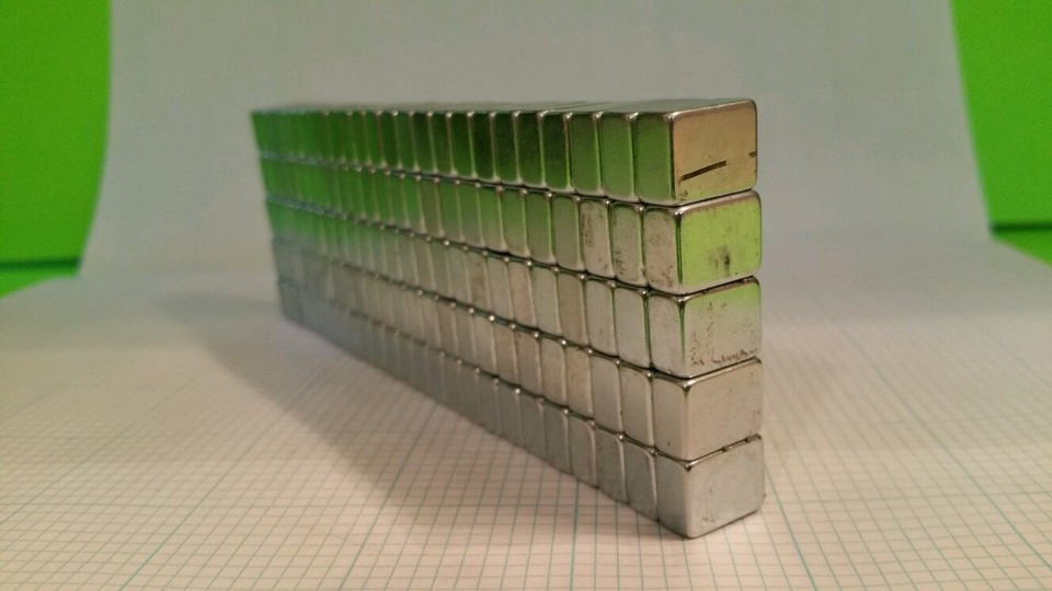 100 Scrap NEODYMIUM Hard Drive Magnets. Strong Rare Earth 1/2 × 3/8 × 1 ...