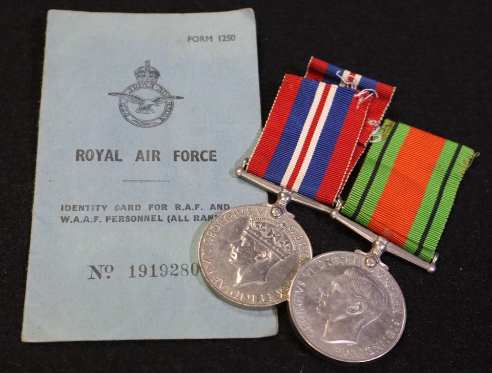 Original WW2 British Womans WAAF Medals & ID ARYES JONES RAF Harborough ...