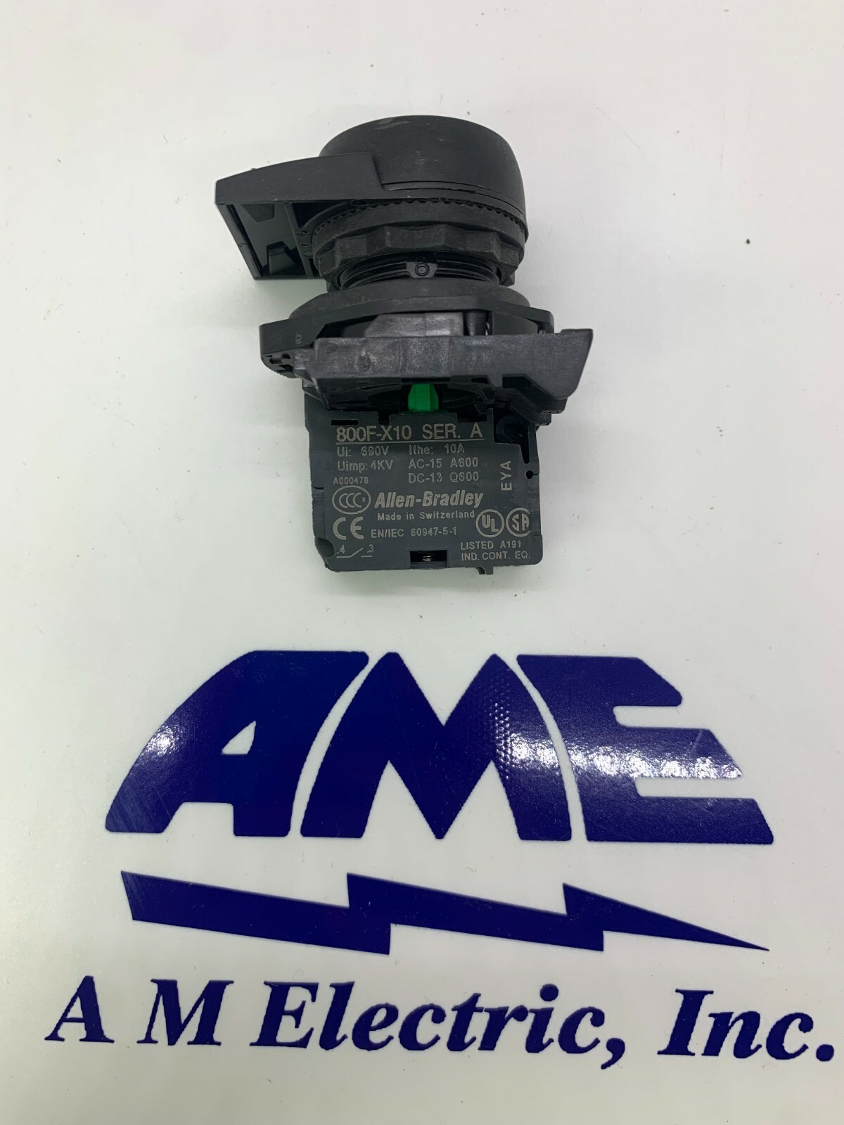 Allen Bradley 800FP-F2 pushbutton w/800F-ALP Latch 800F-X10 Contact ...