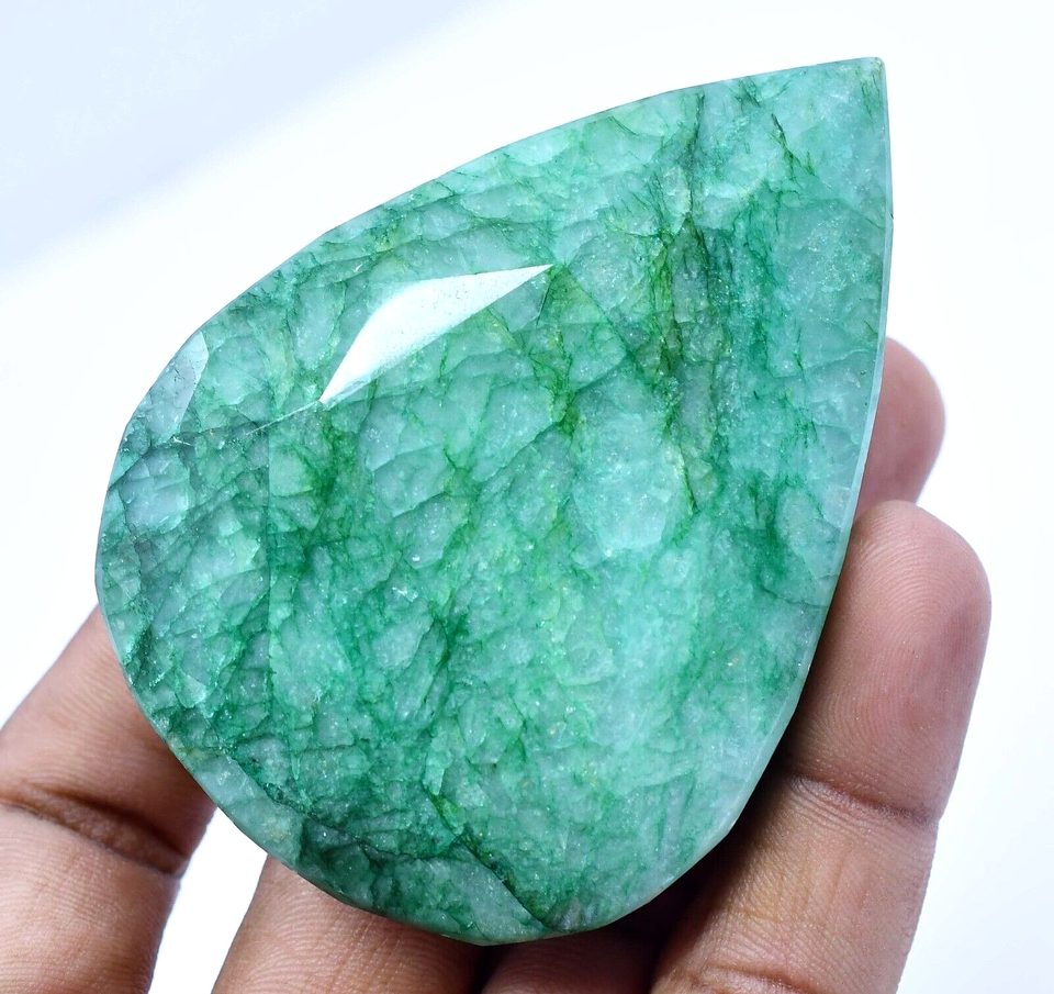 738.0 Ct Natural Huge Green Emerald Earth-Mined Certified Museum Use ...