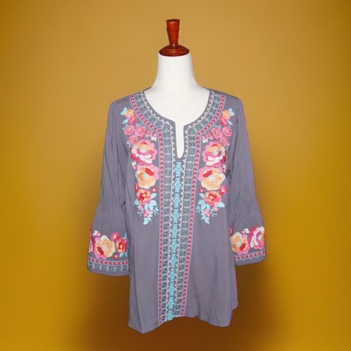 Andree by Unit Women's Small Gray Floral Embroidered Peasant Boho Top ...