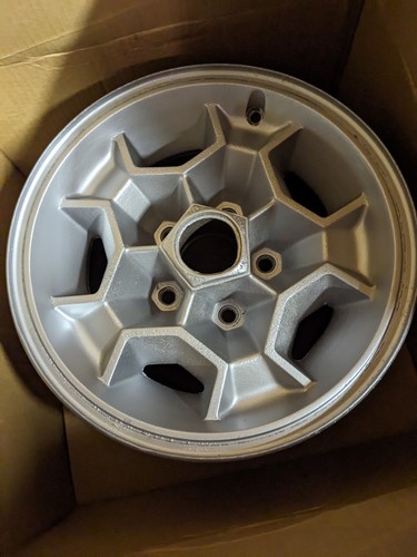 1970s OEM Original GM Pontiac Honeycomb Wheels/Rims 14x7 GTO Firebird ...