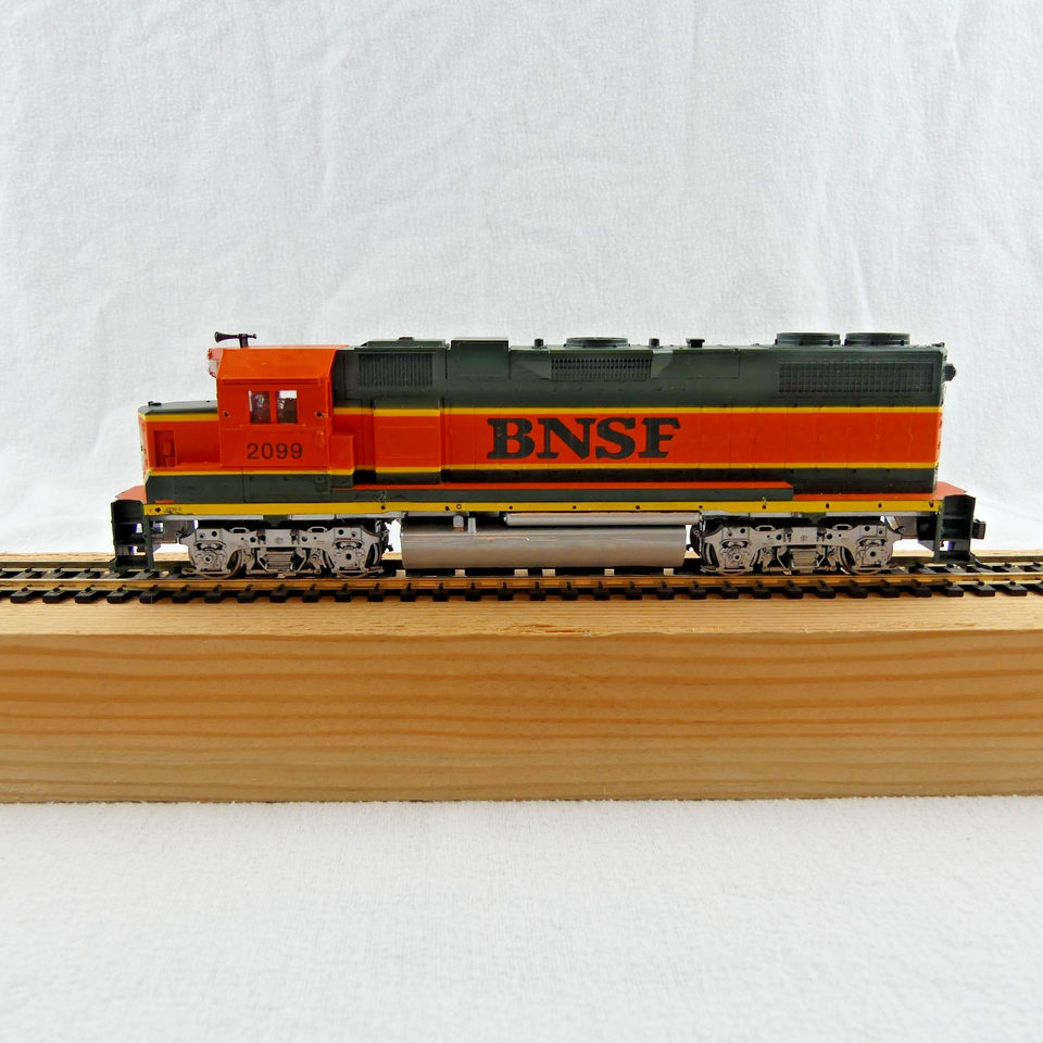 Athearn Blue Box Ho Scale BNSF Locomotives Pair SD40-2 GP38 Parts ...