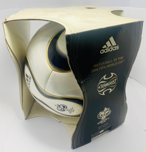 TEAMGEIST ADIDAS MATCH BALL OF THE 2006 FIFA SOCCER WORLD CUP GERMANY ...