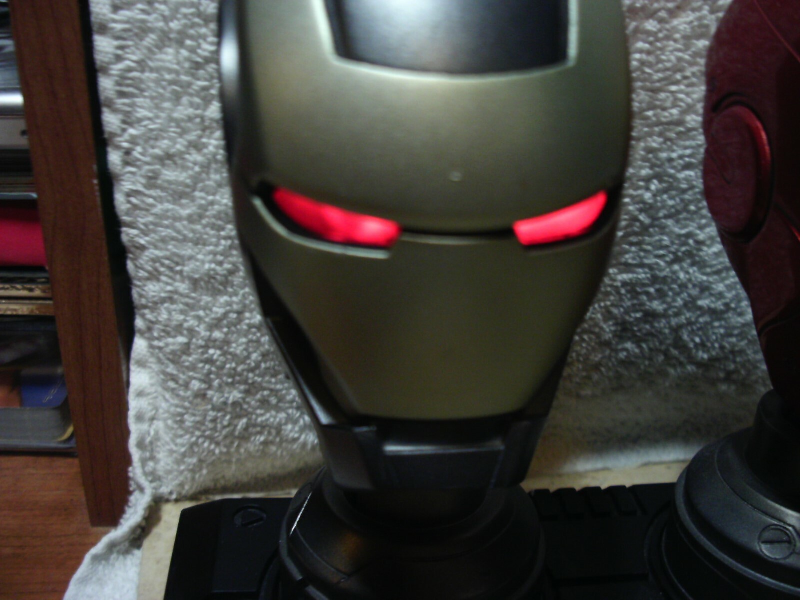 SIDESHOW COLLECTIBLES MARVEL IRON MAN 2 HELMET SET 288/1200 LIGHT UP ...