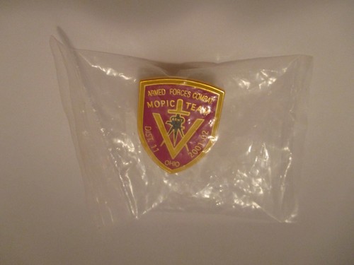 US Armed Forces Combat Mopic Team Pin Army District 11 Ohio 2001 - 2002 ...