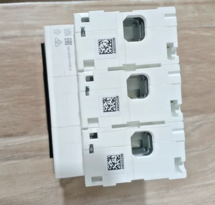 1PC A9N18367 SCHNEIDER CIRCUIT BREAKER Acti9 C120N MCB 3P C 100A 10000A ...