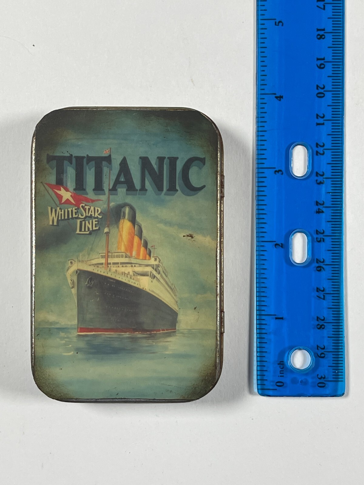 RMS Titanic White Star Line Ship Tin Container Titanic Souvenir Gift ...