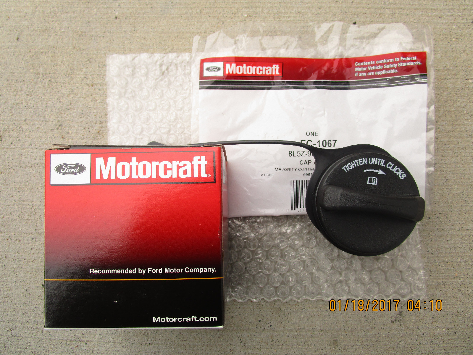 05 - 11 FORD CROWN VICTORIA FUEL GAS TANK FILLER CAP WITH TETHER OEM ...