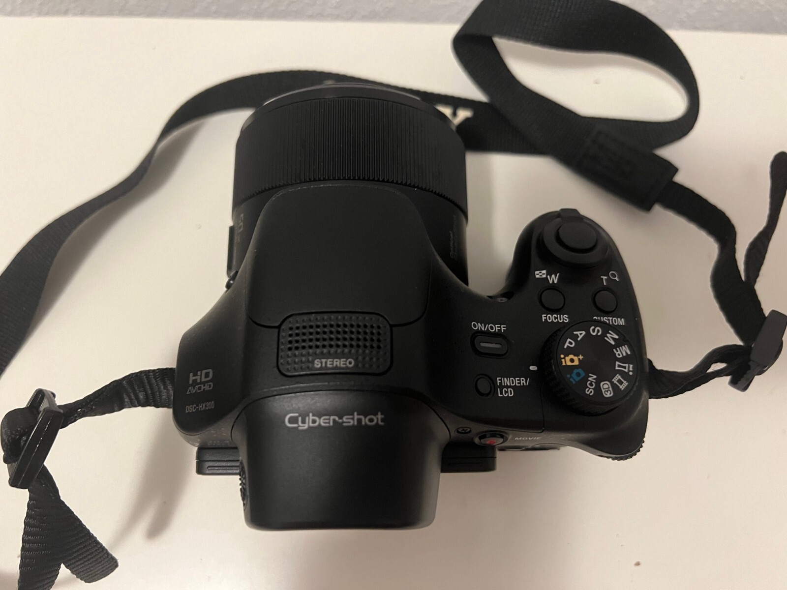 Sony DSC-HX300 20.4MP Full HD Digitalkamera - 50x Zoom + 64GB Superzoom ...