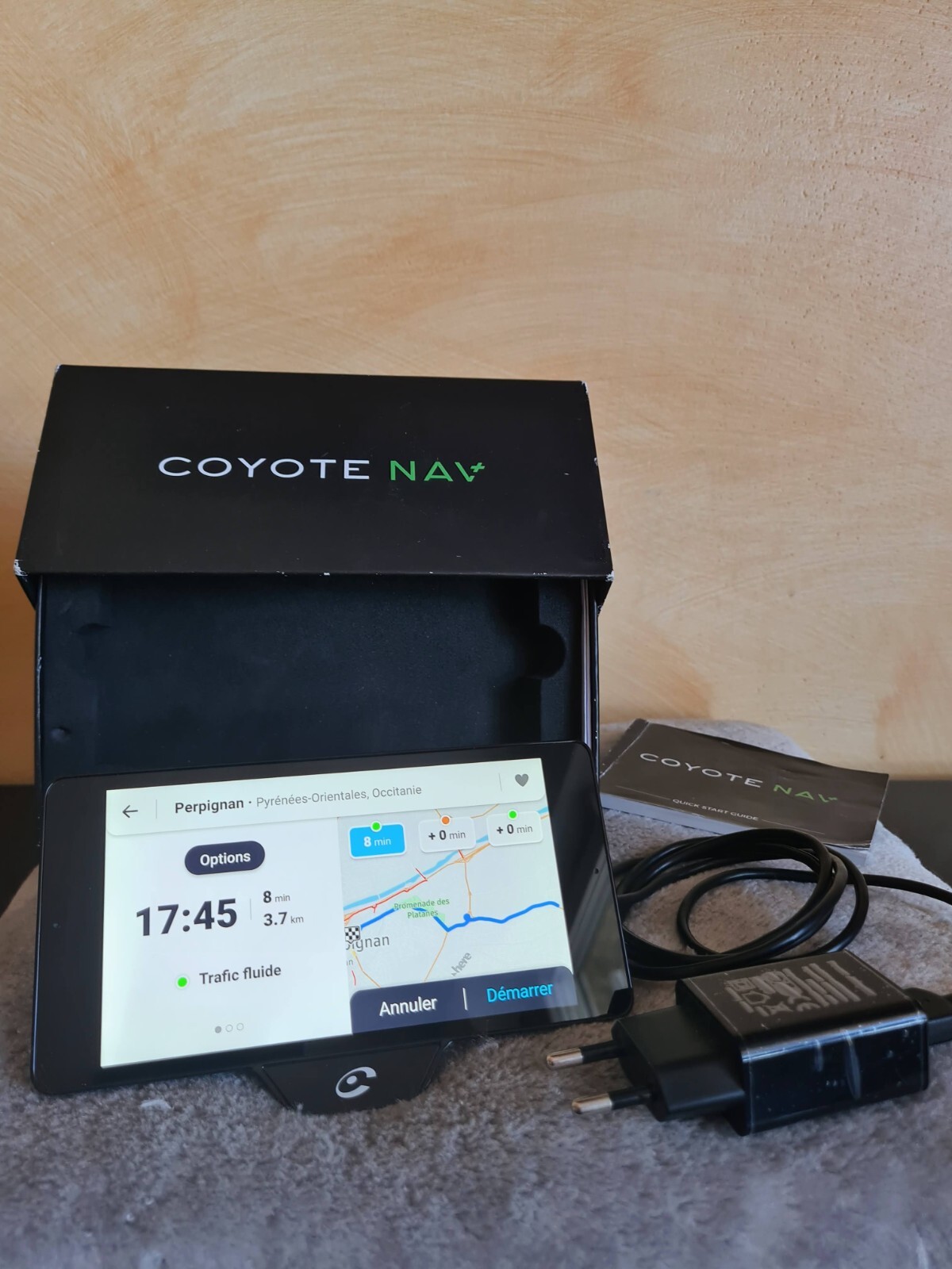 Coyote Nav+ Gps auto Navigateur écran tactile en très bon état très peu ...