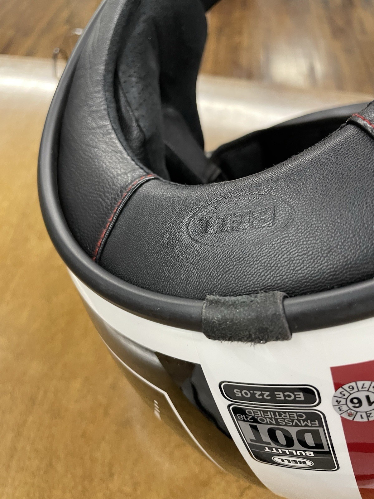 Bell Bullitt LE Motorcycle Helmet SKRATCH Black/Red Xl See Description ...