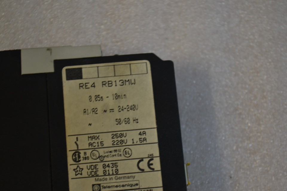 Telemecanique RE7 RB13MW Relay | eBay