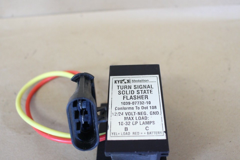Medallion Kysor Turn Signal Solid State Flasher 1039-07732-10 12 /24 ...